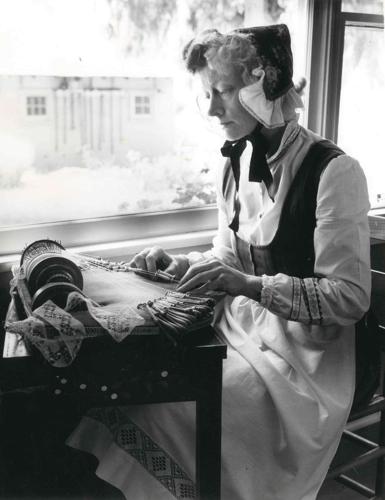 Elna's Solvang dress shop celebrating 75 years with same name ...