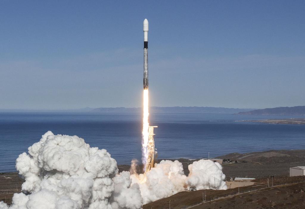 spacex launch vandenberg time