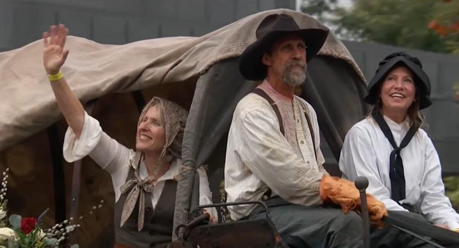 Attitude wins the day for Santa Ynez resident during rainy Rose Parade ...