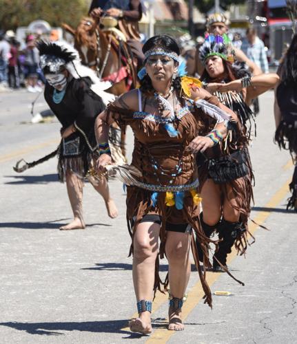 Floats, equestrians, dancers, dignitaries to highlight Elks Rodeo ...