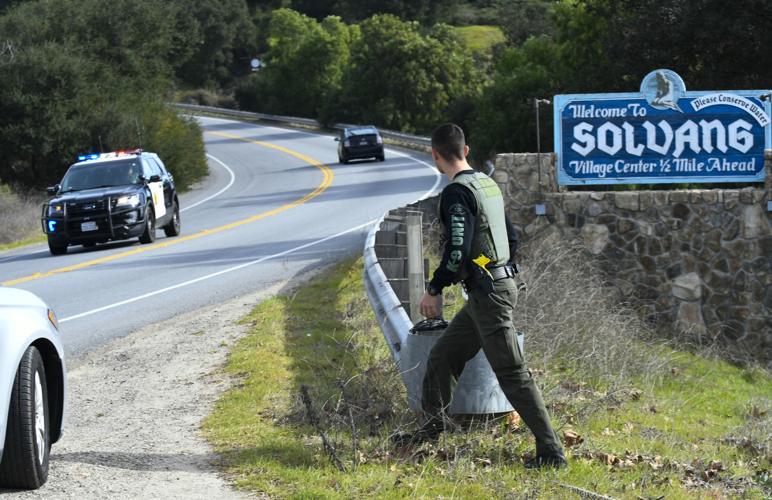 Photos: Deputies search Solvang for high-speed pursuit suspects | Local ...