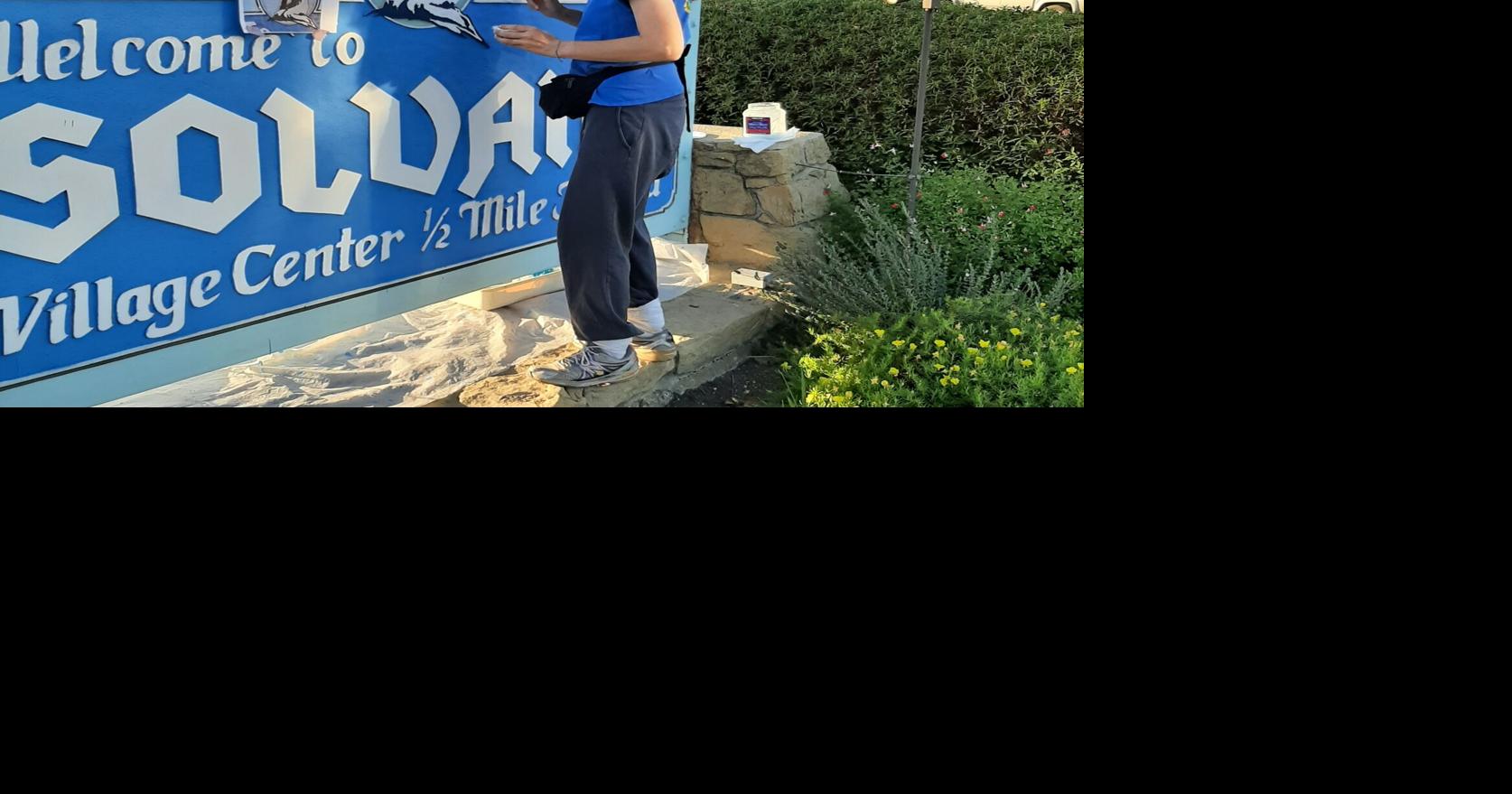 'A labor of love': Solvang artist adds splash of color to mermaid ...