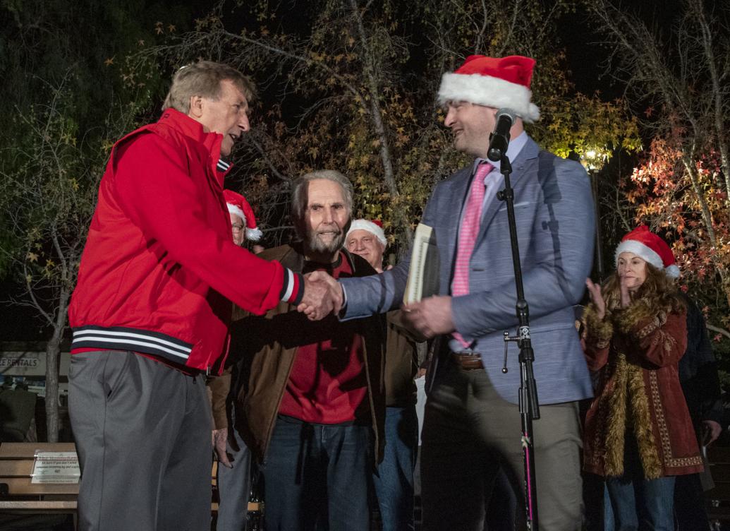 Solvang Julefest tree lighting ceremony captivates large crowds | Local ...