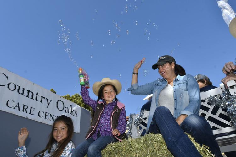 Photos: Santa Maria Elks Rodeo parade | Local news | syvnews.com