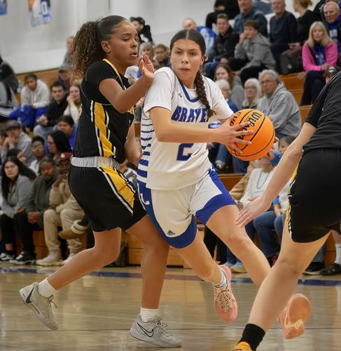 Cabrillo girls beat Lompoc in Lompoc Valley rivalry game | High School ...