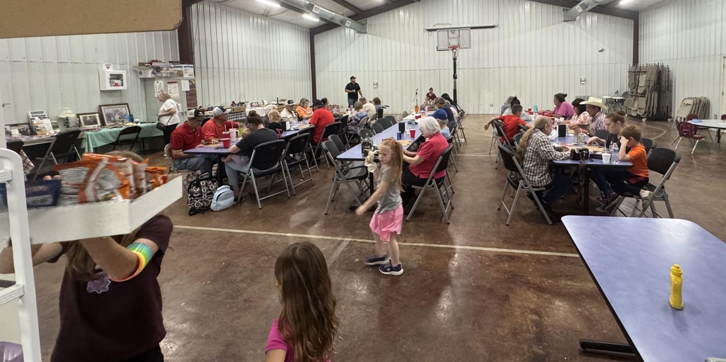 COMMUNITY SPIRIT: Bingo night, other events make Tailholt connections ...