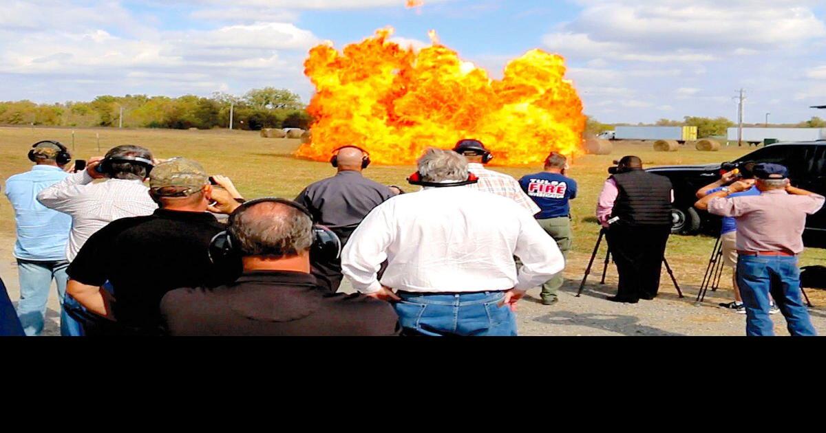 5Ws+1H: What It's About: Special, visual effects can work in tandem ...