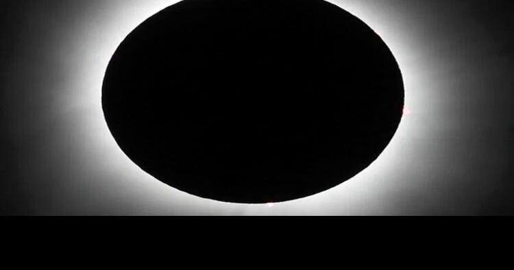 Total Solar Eclipse Over Texas | News | tahlequahdailypress.com