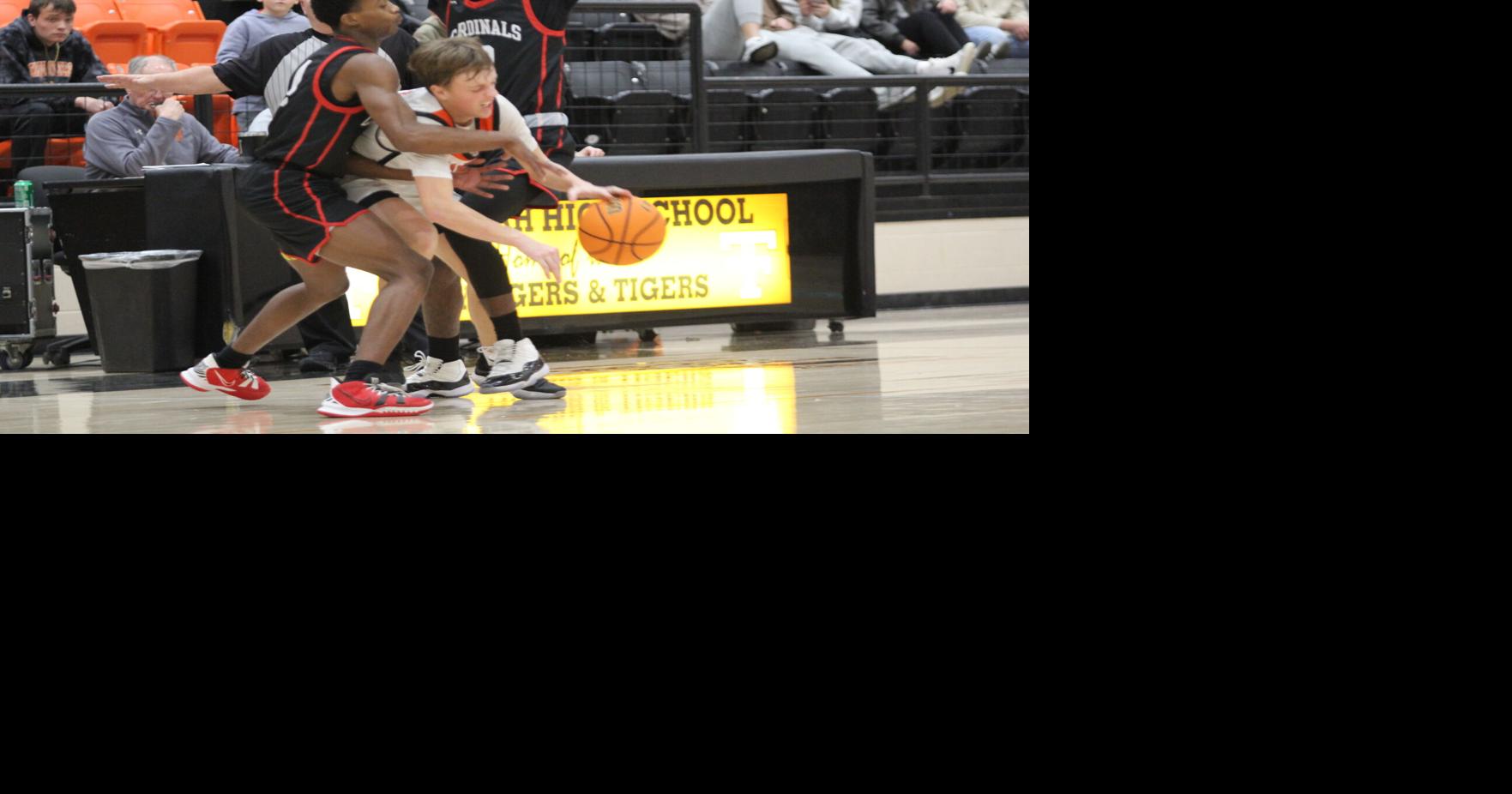 McAlvain's 31 performance leads Tigers past East Central surge | Sports ...