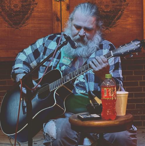 ENTERTAINMENT SPOTLIGHT: Scary Larry's Open Mic Night touts family ...