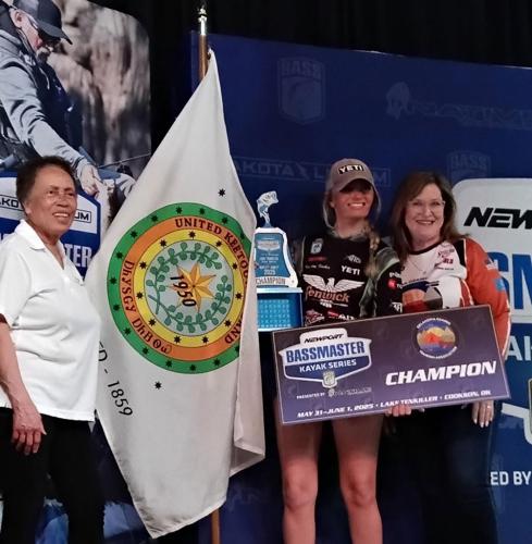 Kristine Fischer claims victory at Bassmaster Kayak Series on Lake ...