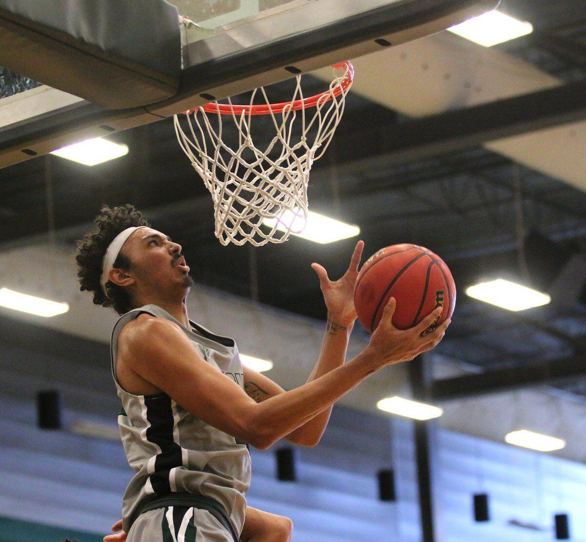 MONSTER PERFORMANCE: Trey Sampson scores 31 points, grabs 16 rebounds ...