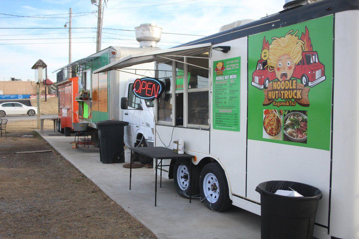 ROLLING RESTAURANTS: 'Food truck park' offers variety of cuisine for ...