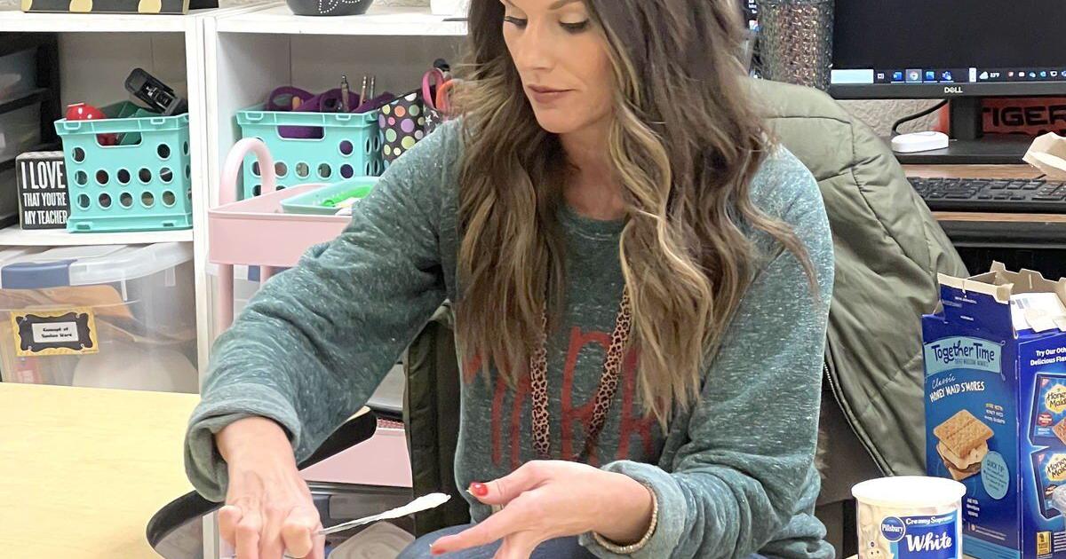 Cherokee Elementary spices it up with Gingerbread Man Day | News ...