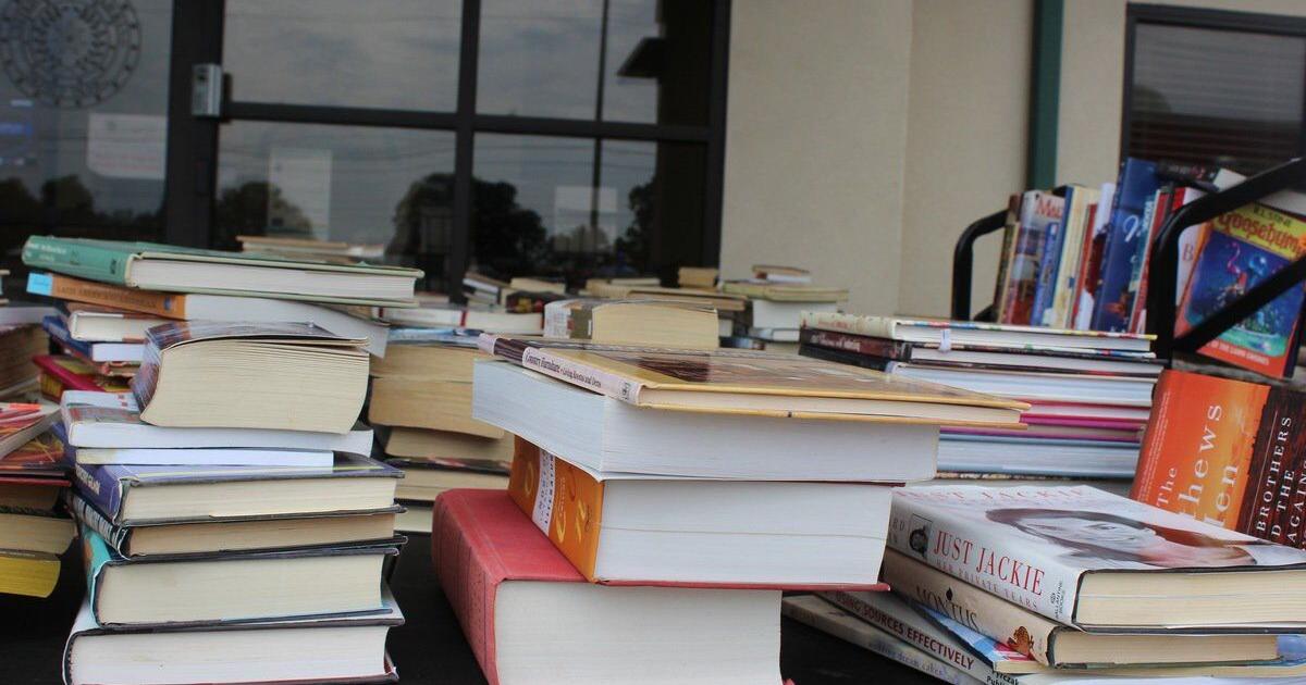 Locals chill, swap stories at UKB book event | News ...
