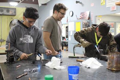 Students tour ICTC with eyes on high-skill jobs | Local News ...