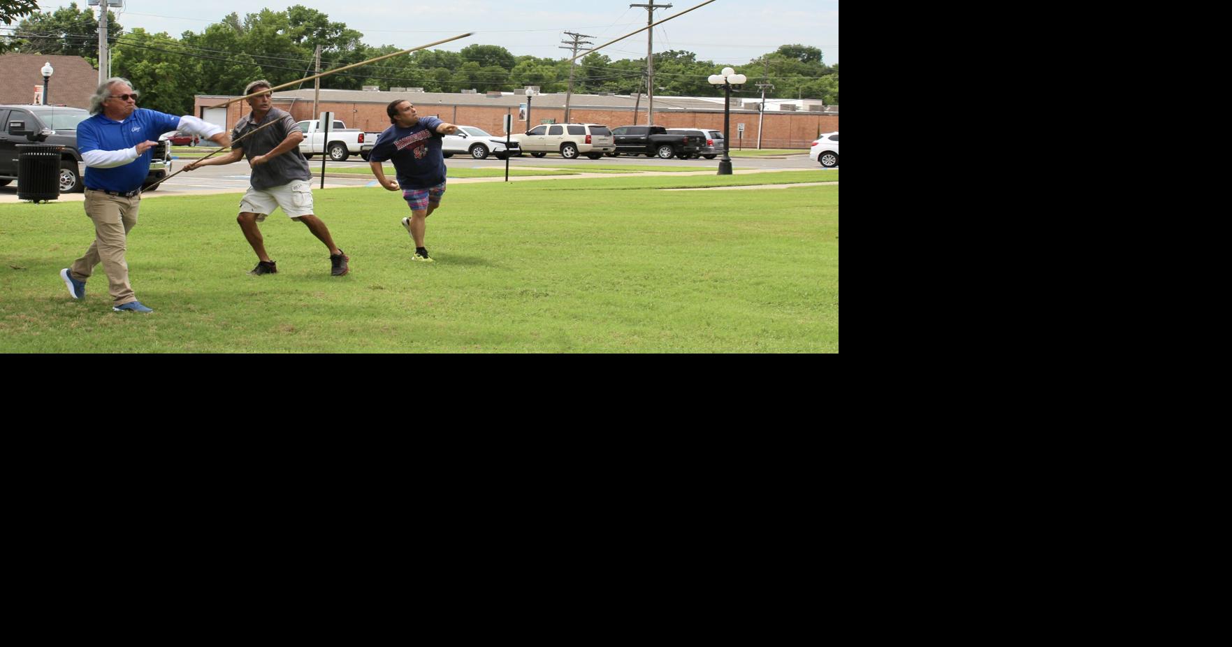 THE 'GRACES' OF TRADITION: Chunkey, stickball, other Cherokee games ...