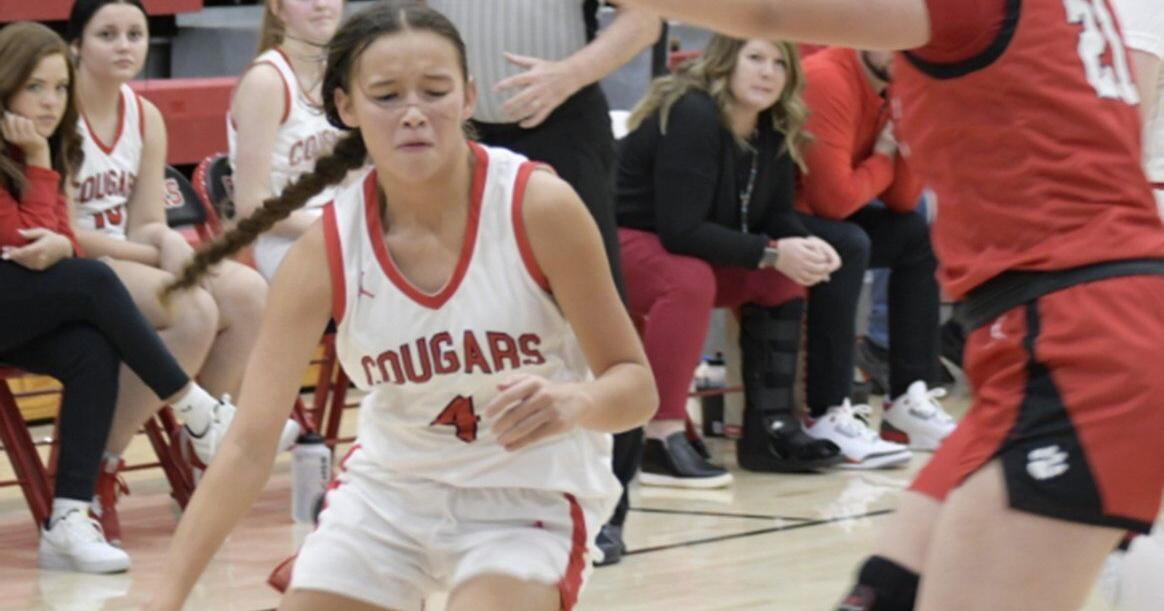Lady Cougars hit buzzsaw with Howe | Sports | tahlequahdailypress.com