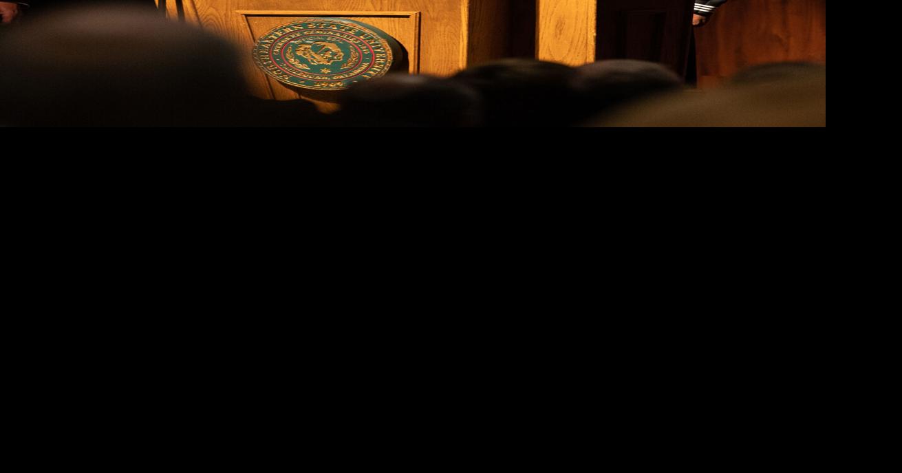 Captain Charlie Plumb delivers 2022 ‘Veterans Salute’ at NSU | News ...