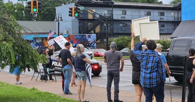 POLITICAL ROUNDUP: Padilla incident shines light on states' rights ...