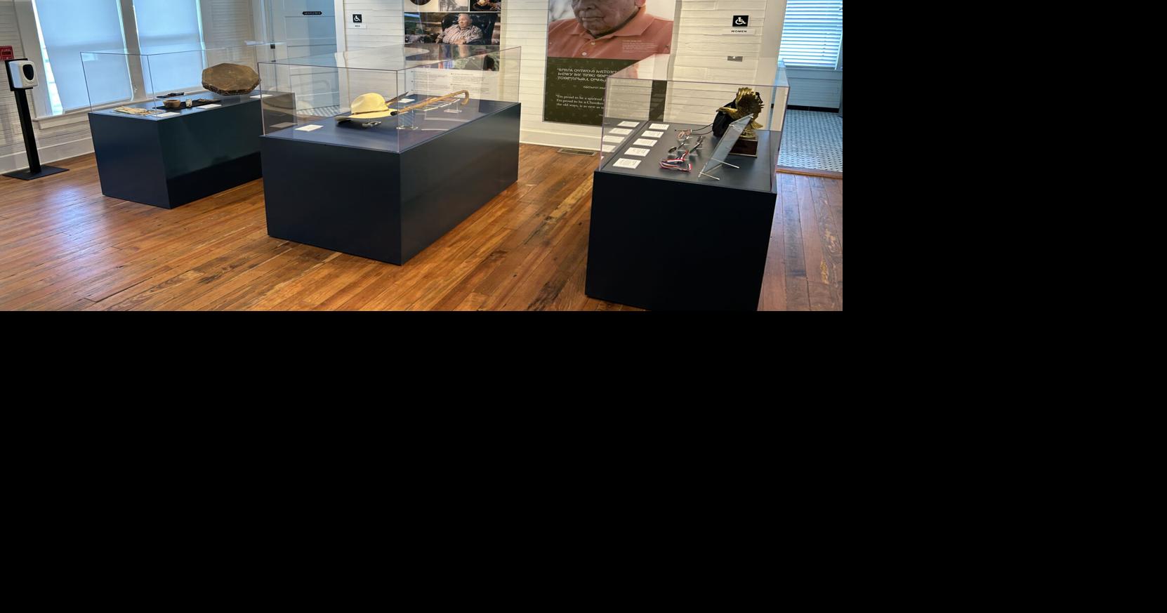 Museum features Crosslin Smith exhibit, others | News ...