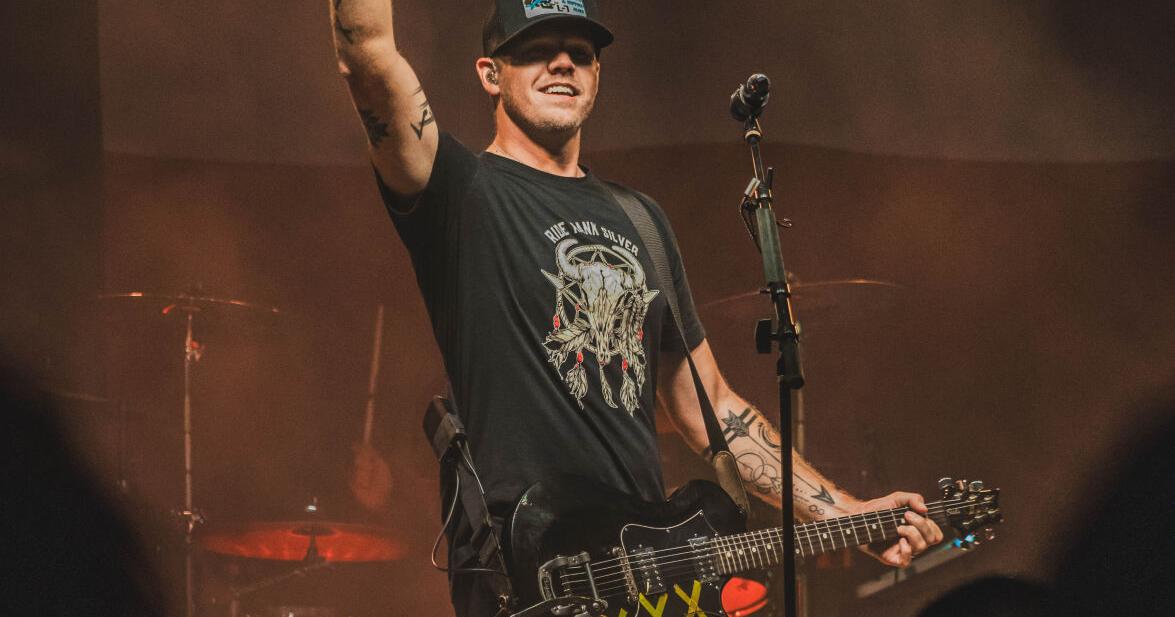 Country music up-and-comer Sam Riggs to take on Track 5 | Community ...