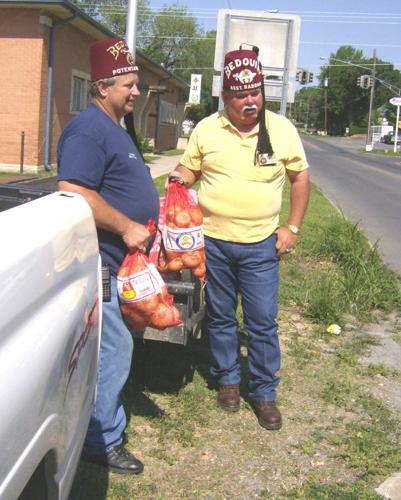 Shriners selling onions | | tahlequahdailypress.com