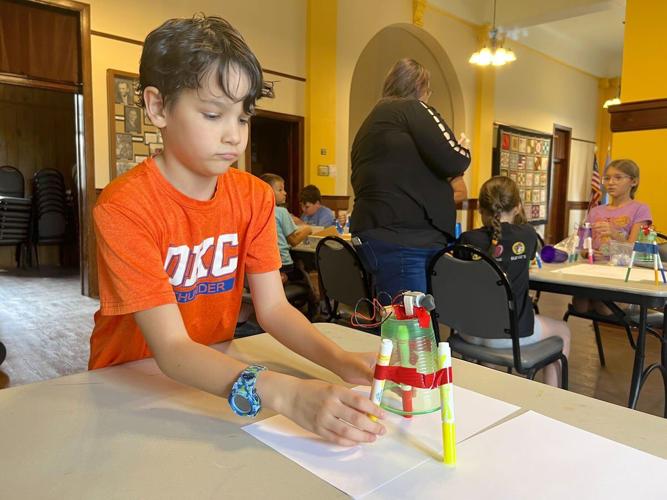 RUDIMENTARY ROBOTS : 'Scribble bots' help kids learn to experiment ...