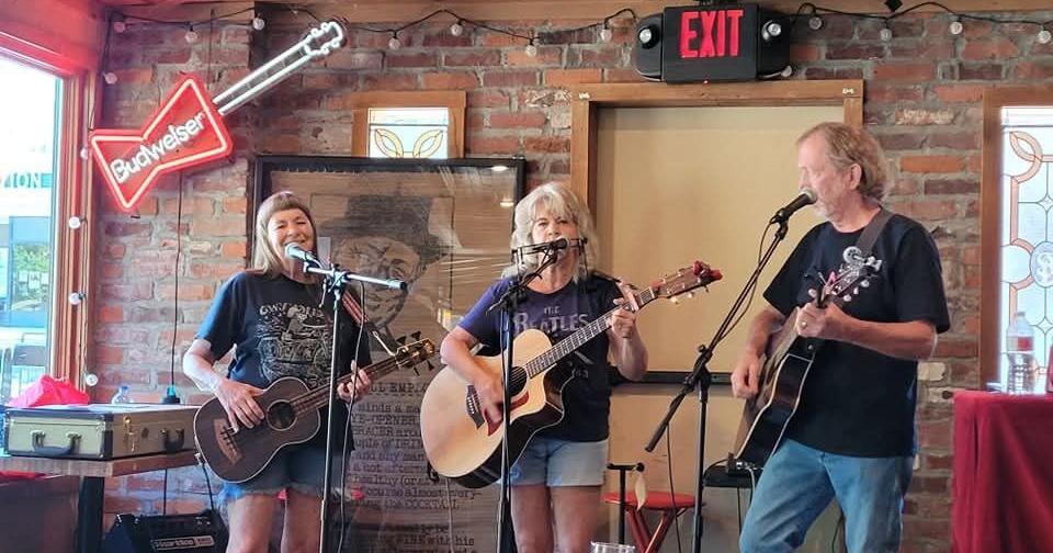 ENTERTAINMENT SPOTLIGHT: Sisters, spouses share stage in popular band ...