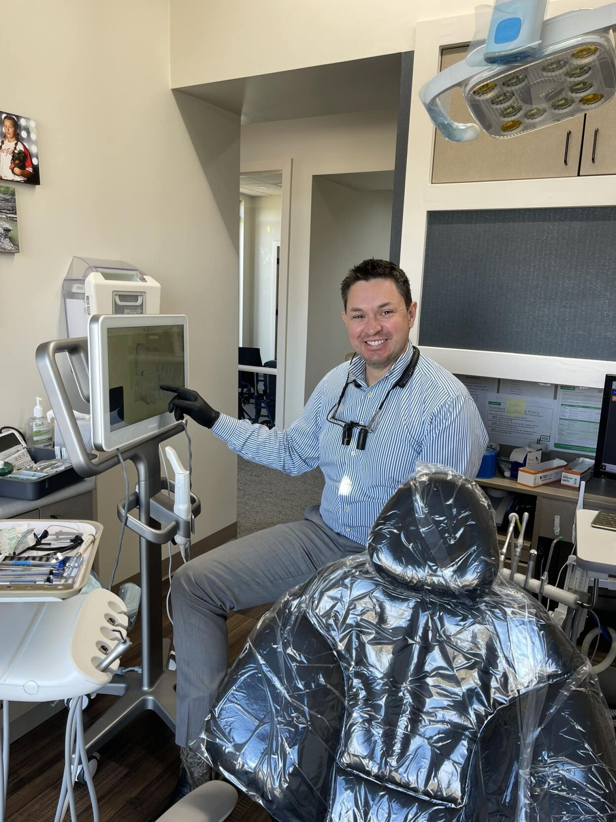 EVERYDAY HEROES: Dentist enjoys seeing patients' health improve | News ...