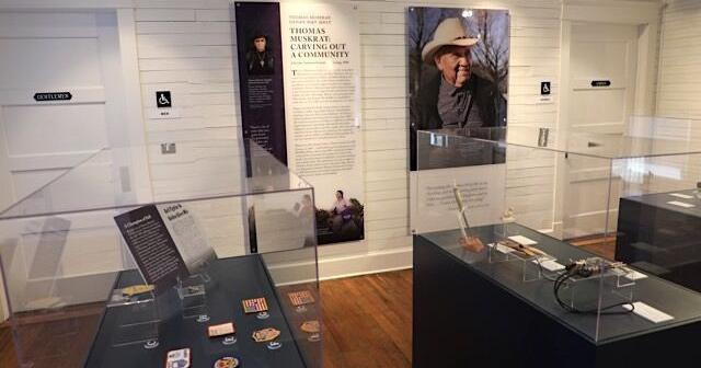 CARVING OUT HISTORY: Muskrat exhibit chronicles a man's dedication to Cherokee culture | News ...