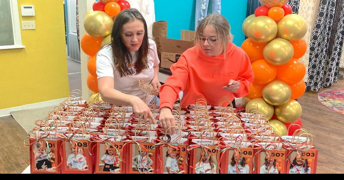 MISS RED FERN: Pageant helps contestants improve poise, communication ...