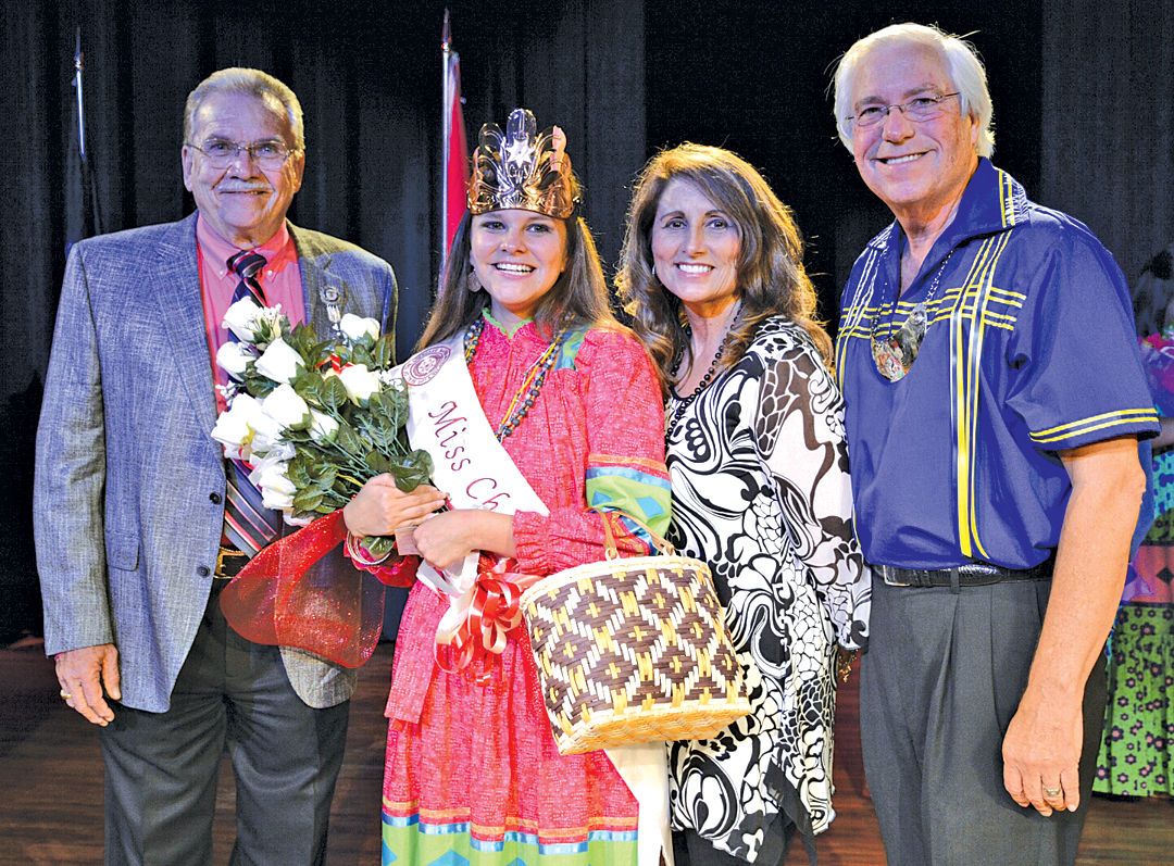 Ja-Li-Si Pittman crowned 2015-’16 Miss Cherokee | Tribal News ... Ja-Li-Si Pittman crowned 2015-’16 Miss Cherokee | Tribal News ...