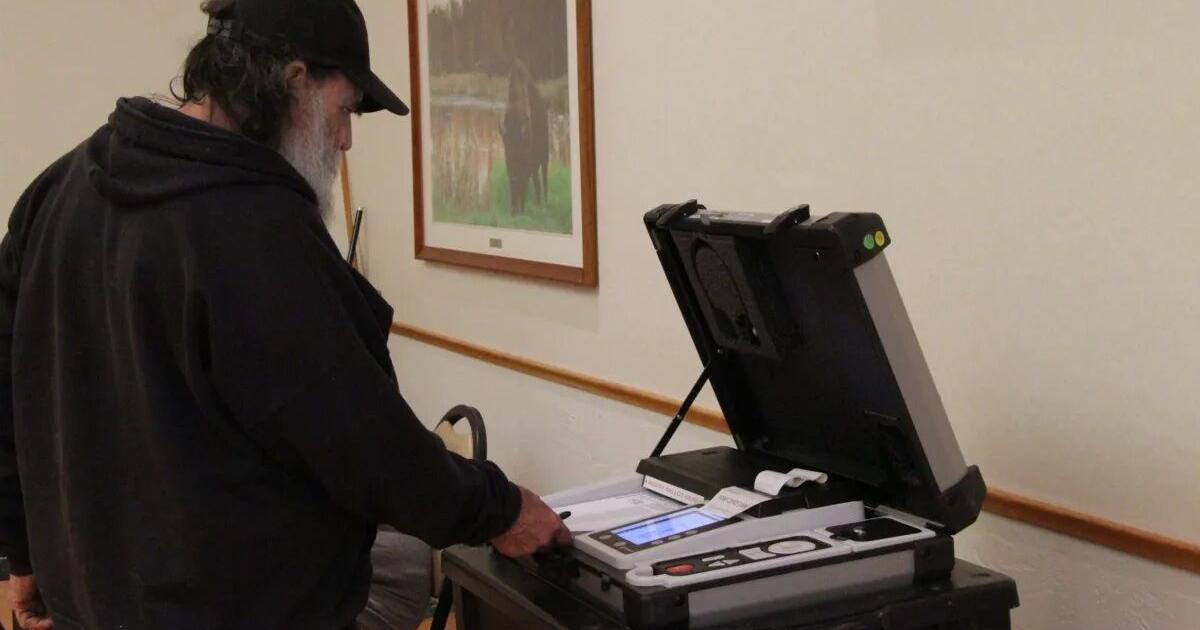 OKLAHOMA WATCH: Democracy Watch: Several election measures fail to ...