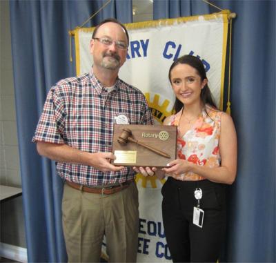 Past Rotary president receives plaque | News | tahlequahdailypress.com