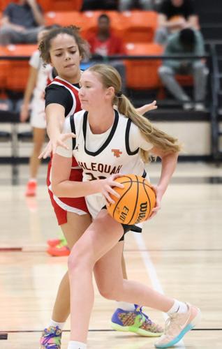 Big third quarter opens door to 45-35 win | Sports ...