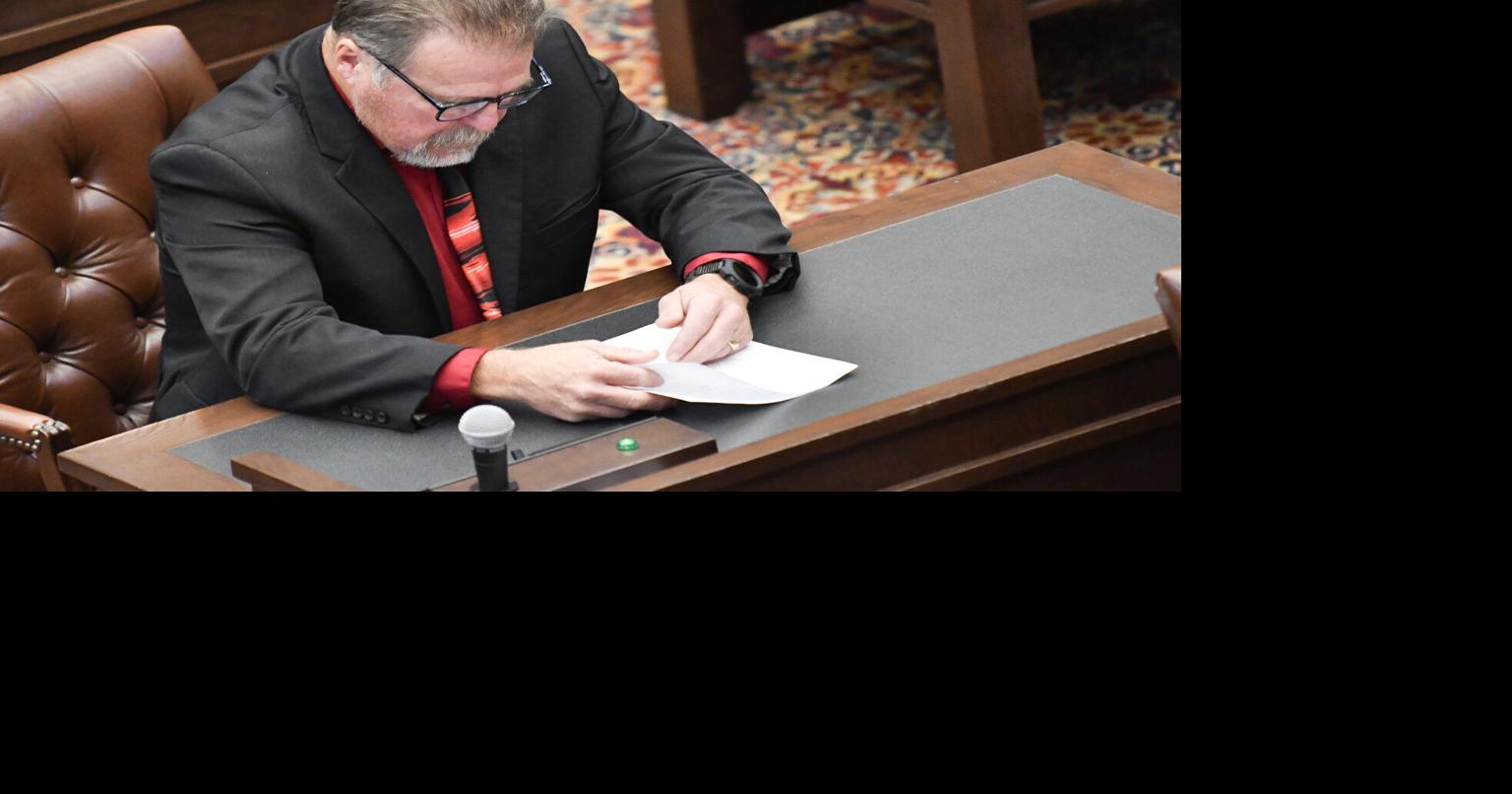 OKLAHOMA VOICE: Oklahoma governor signs bill exempting state from WHO ...