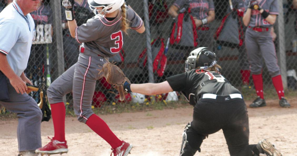 Fenton Softball Sweeps Holly Sports Coverage For Fenton Linden