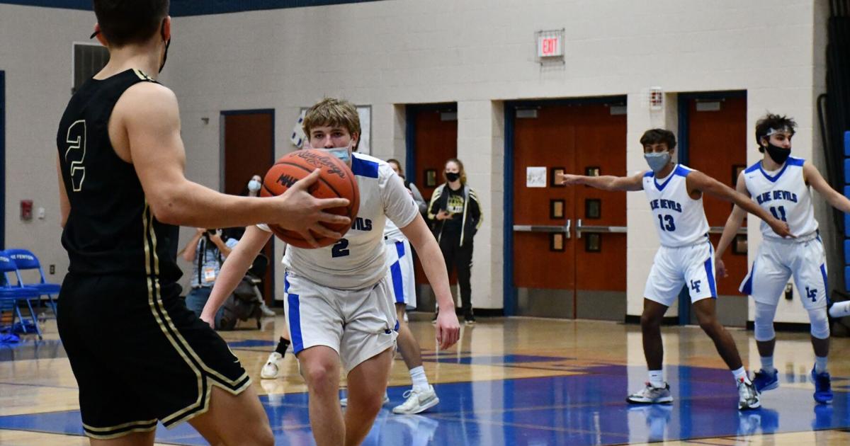 Blue Devils Return From Quarantine Lose Tight Contest Vs Corunna