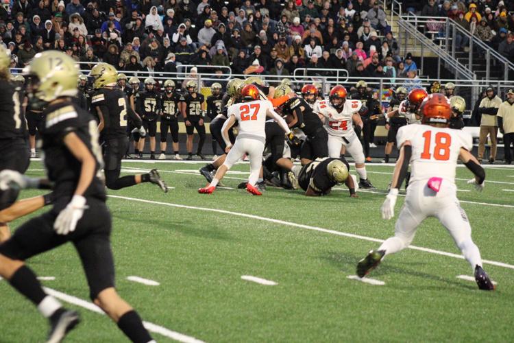 Tigers Struggle In Metro Title Game Vs Corunna 57 7 Sports Coverage