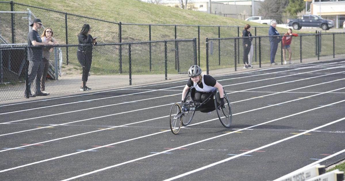Fenton Track Squads Earn Two Top Three Team Efforts At Invite Sports
