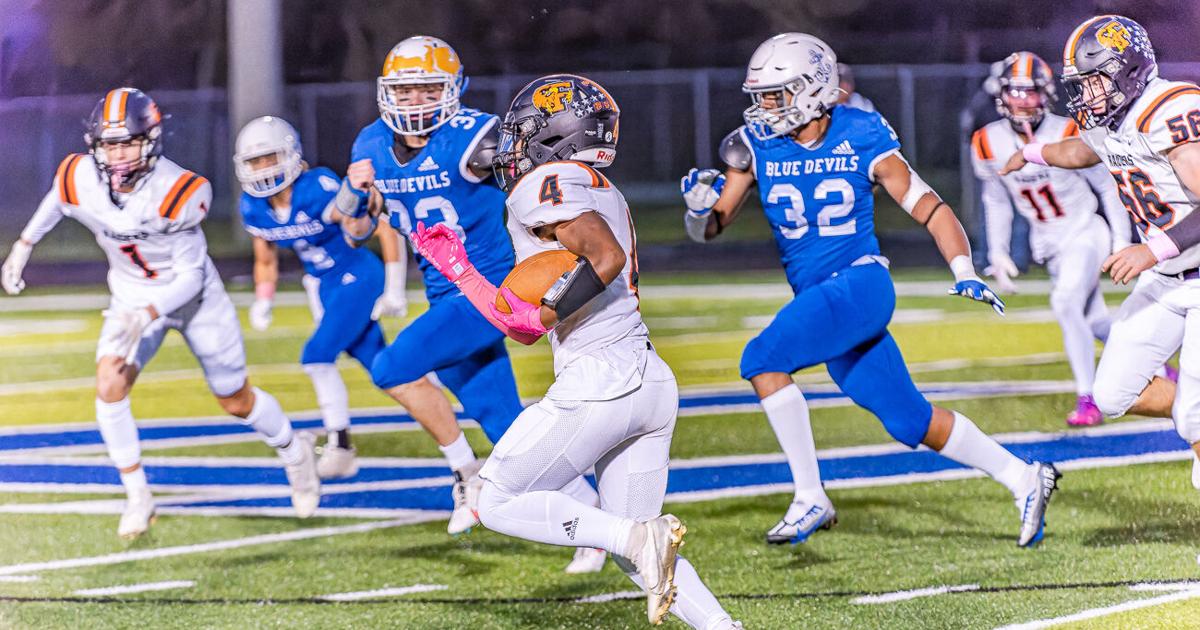 Blue Devils Win Thriller Vs Flushing 38 37 Sports Coverage For