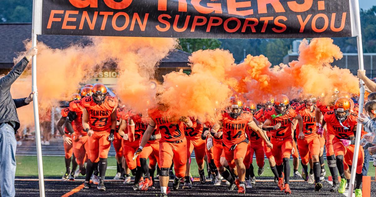 Fentons Defense Dominates During Homecoming Game Vs Flushing Sports