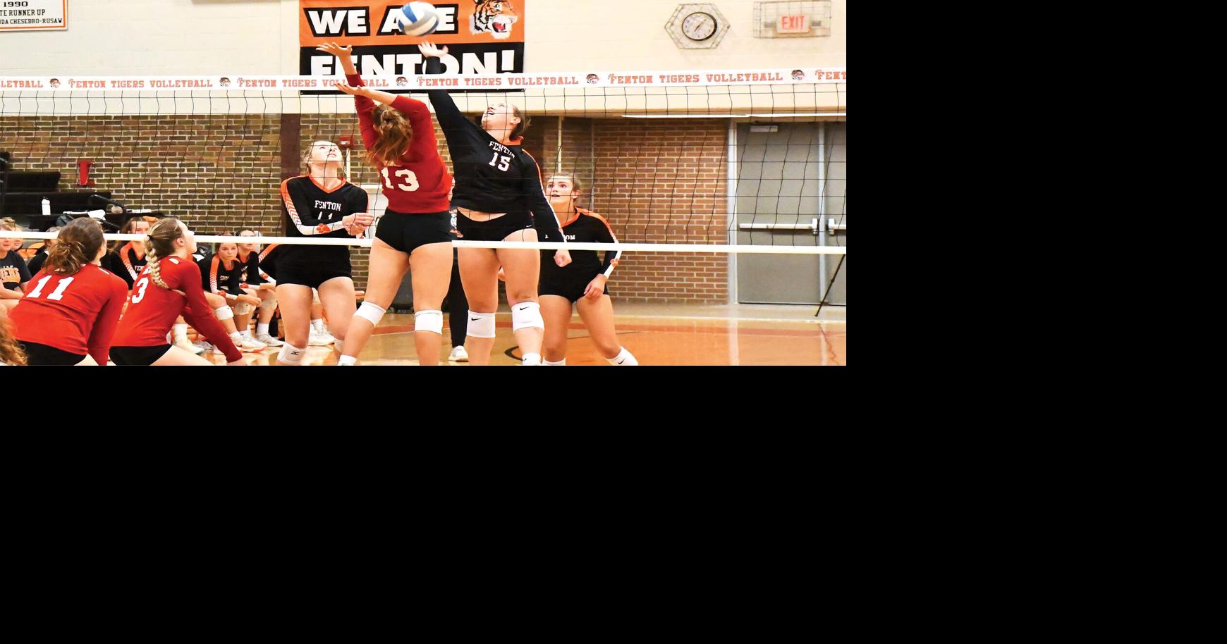 Fenton Volleyball Sweeps Holly Bronchos Sports Coverage For Fenton