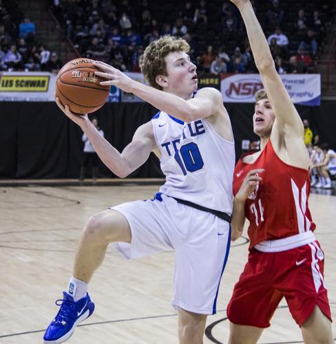Brewster ends Toutle Lake's title hopes