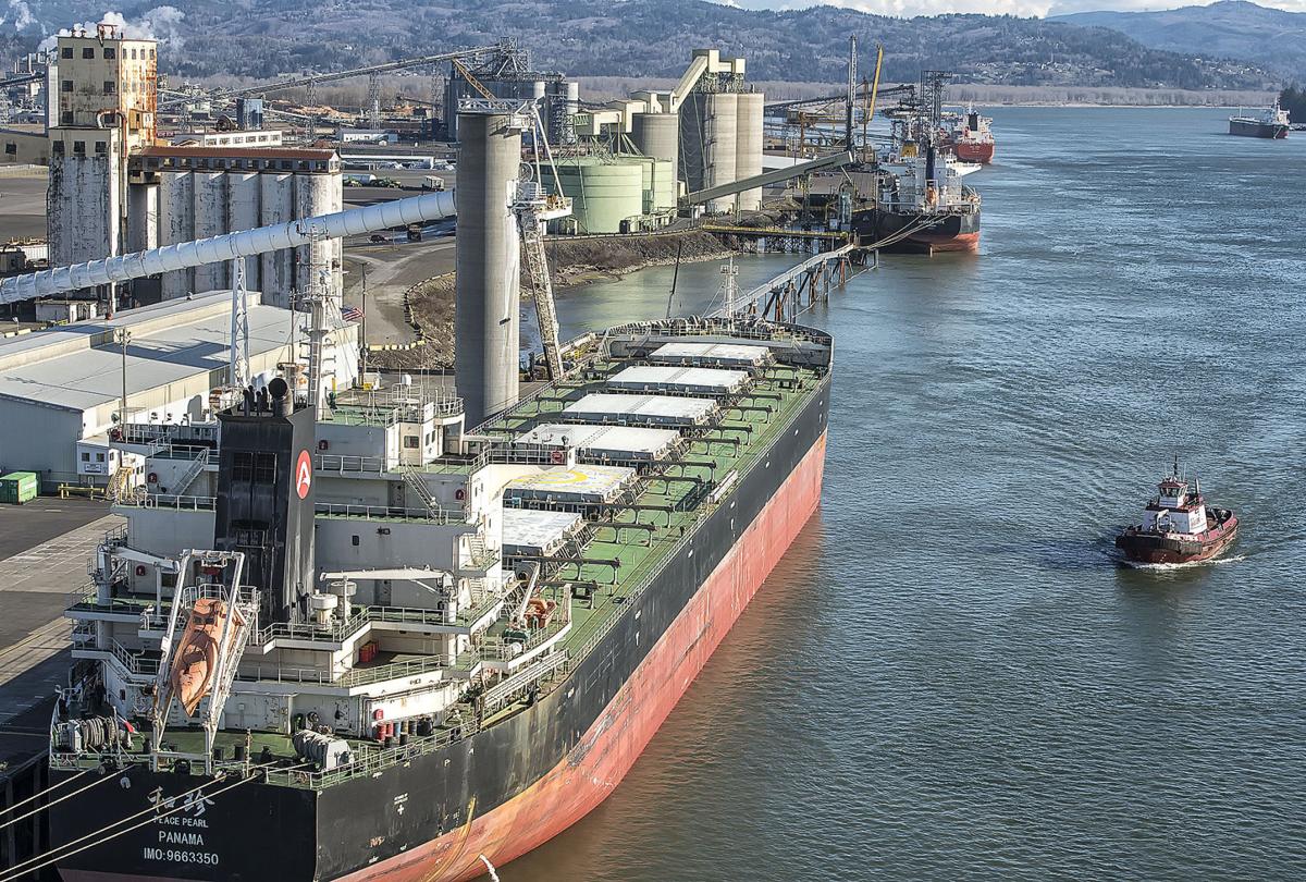 Port of Longview profits, cargo soar in first quarter