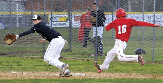Woodland comes back from early loss to beat Castle Rock