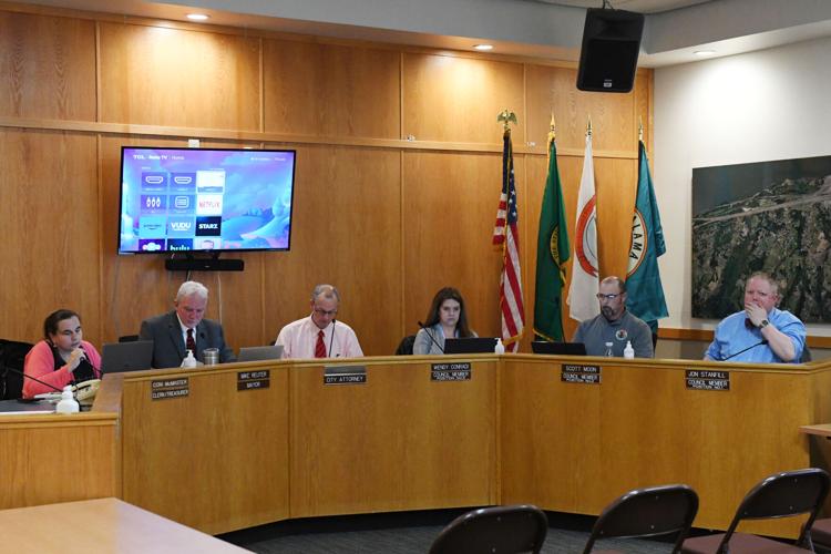 Merz doesn't step down, Kalama Council tables action until after sentencing