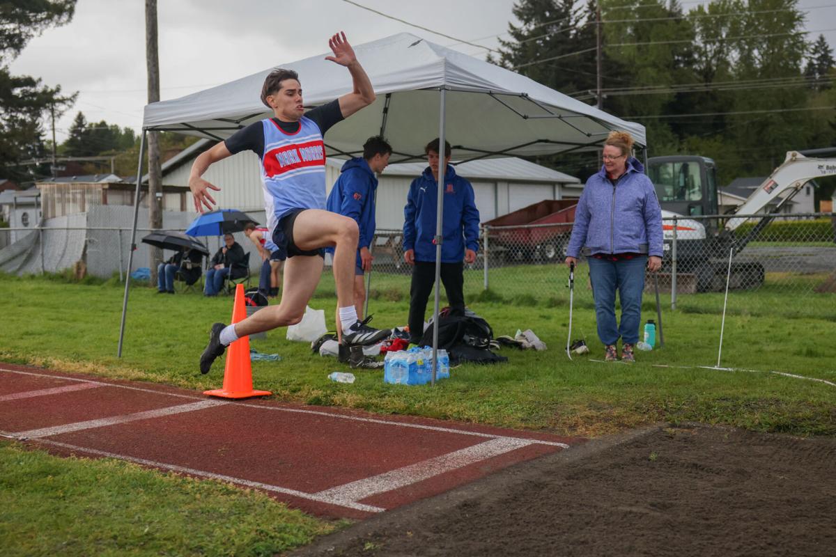 High School Track & Field Roundup: Mark Morris battles Woodland ...
