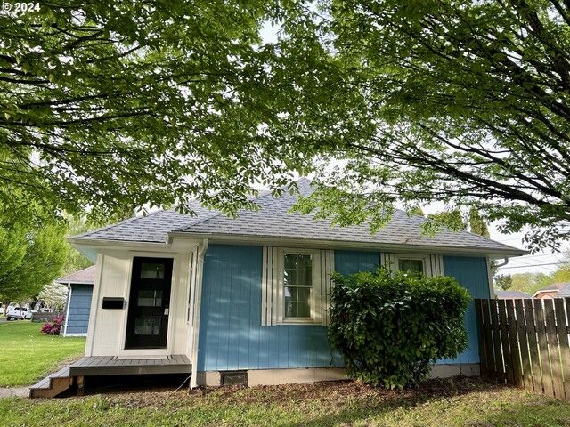 2 Bedroom Home in Longview - $250,000